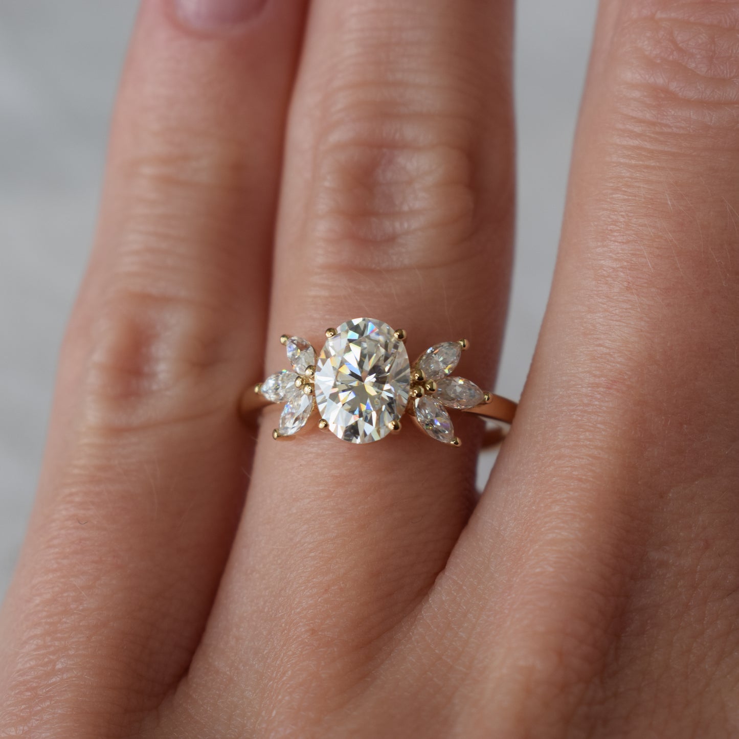 9kt Gold Oval Flutter Ring – Collective & Co.